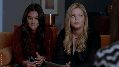 Pretty Little Liars Gif - Gif Abyss