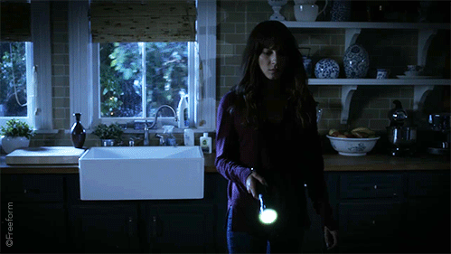 Pretty Little Liars Gif - Gif Abyss
