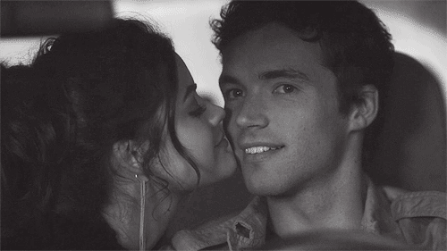 Pretty Little Liars Gif - Gif Abyss