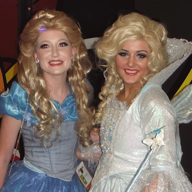 Download Woman Cosplay Gif - Gif Abyss