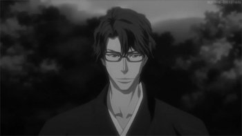 [30+] Sōsuke Aizen Gifs