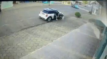 Crash Gifs