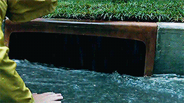 Download Horror Movie It (2017) Gif