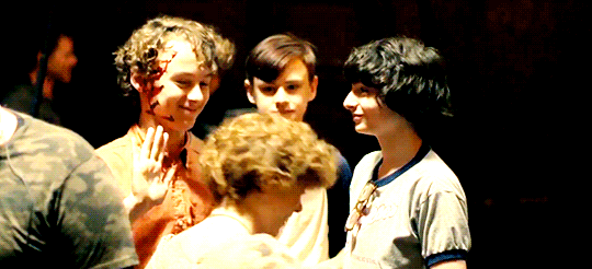 Download Movie It (2017) Gif