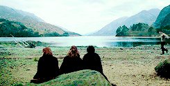 Magical Moments: Harry Potter’s Enchanting Lakeside Scene - Gif Abyss