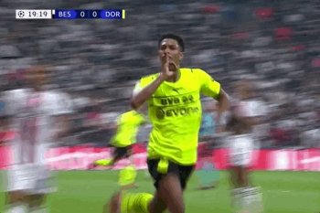 Animated Goal Celebration — Neon Midfielder GIF - Gif Abyss