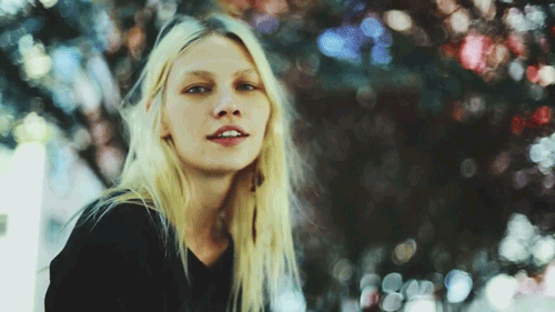 Model Gif - Gif Abyss