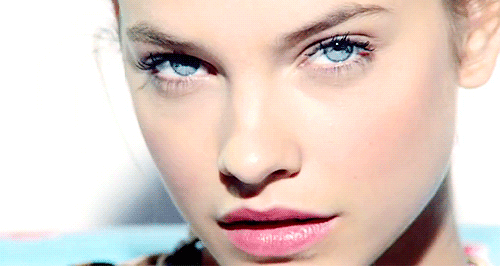 Barbara Palvin Abyss