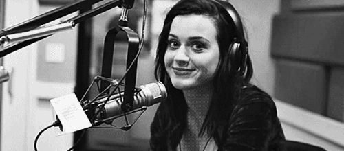 Gif Del Video Musical Del Rugido De Katy Perry Katy Perry Music Video