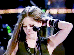 Avril Lavigne Gif - Gif Abyss