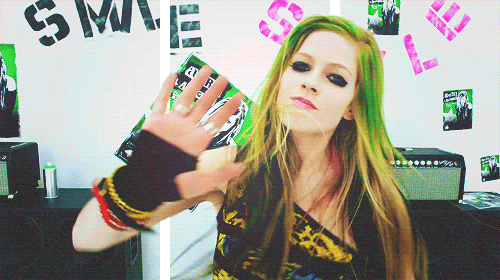 Avril Lavigne Gif - Gif Abyss