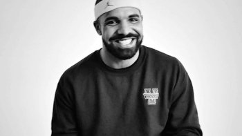 Download Music Drake Musician Smiling Portrait Gif