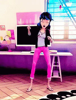 Download TV Show Miraculous Ladybug Gif