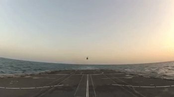 Download Military Boeing Ah-64 Apache Gif